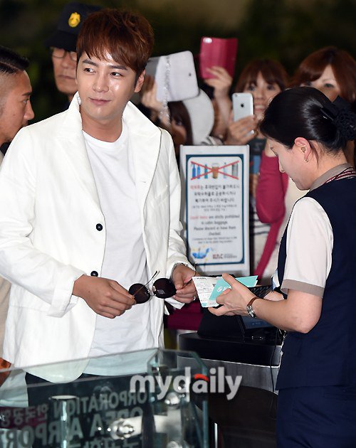 Korean Actor Jang Geun Suk Mocked By Netizens For Recent Weight Gain ... Korean Actor Jang Geun Suk Mocked By Netizens For Recent Weight Gain ...