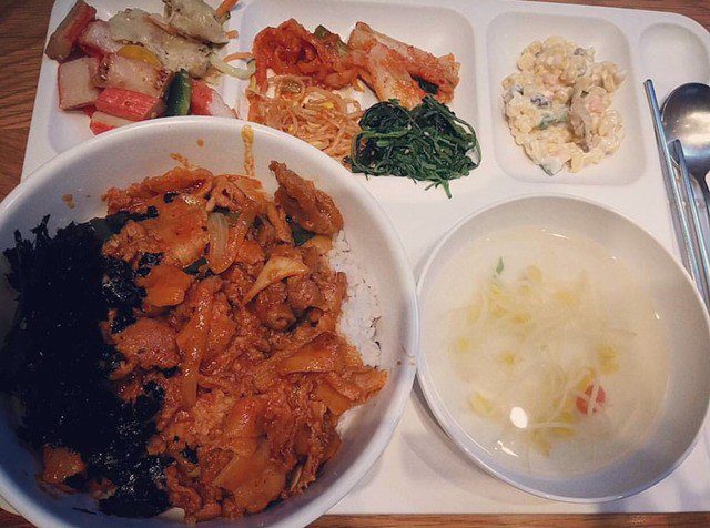 This Is What The Famous YG Cafeteria Food Actually Looks Like - Koreaboo