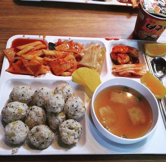This Is What The Famous YG Cafeteria Food Actually Looks Like - Koreaboo