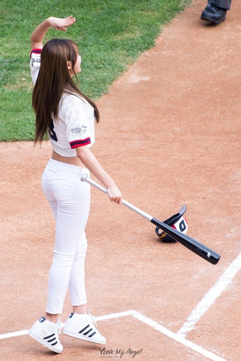 You Won’t Believe Oh My Girl YooA’s Real Height - Koreaboo