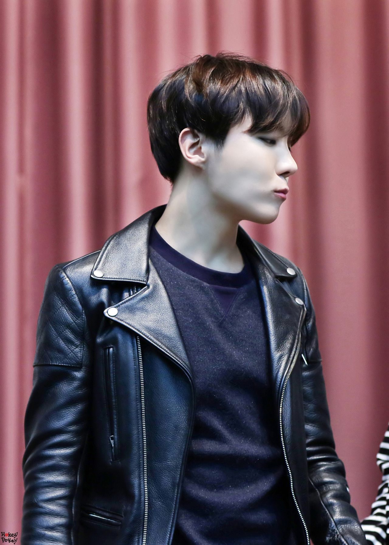 Literally Just 45 High Definition Photos Of J-Hope’s Knife Like Jawline ...