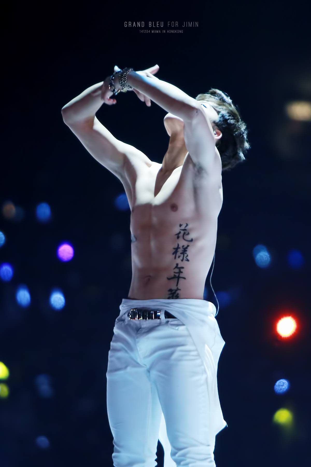 22 Pictures of BTS Jimin In Jeans You Didn't Know You Needed - Koreaboo