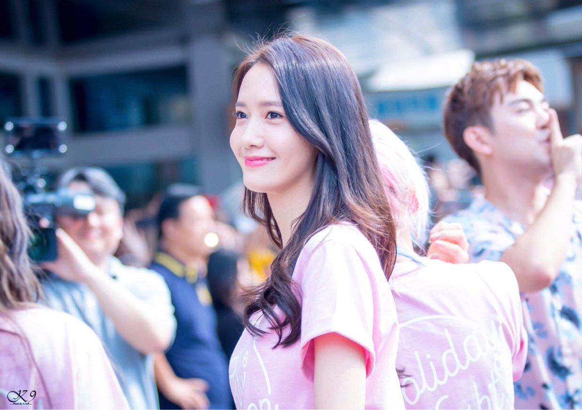 18+ Beautiful Photos That Prove Yoona Has Absolutely Perfect Skin ...
